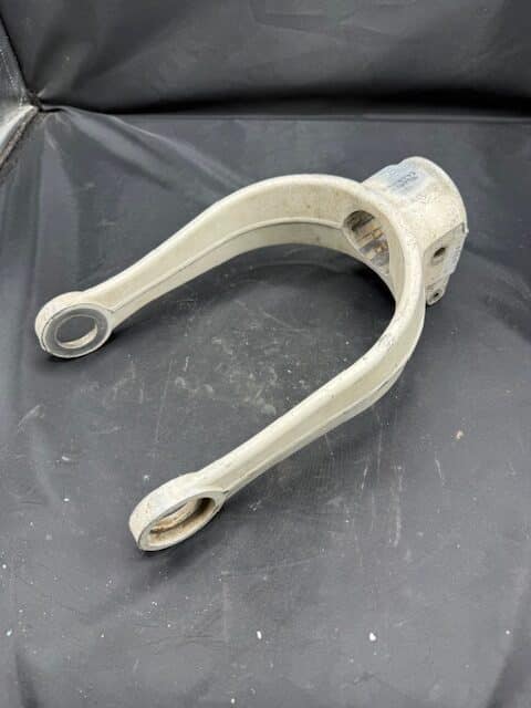 Cessna 172 Nose Wheel Fork | Discount Aircraft Salvage